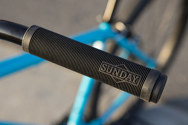 Sunday High C 29" (Gloss Surf Blue with 23.5" tt) | Sunday Bikes