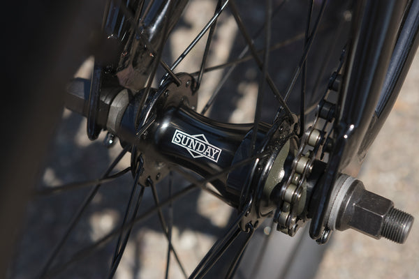 Sunday Primer 18" (Gloss Black with 18.5" tt) | Sunday Bikes