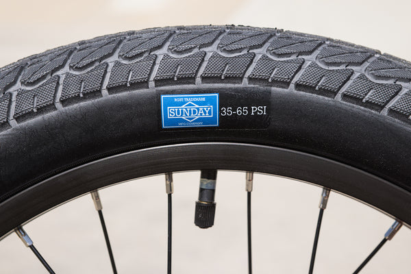 Sunday Primer 18" (Gloss Fire Engine Red with 18.5" tt) | Sunday Bikes